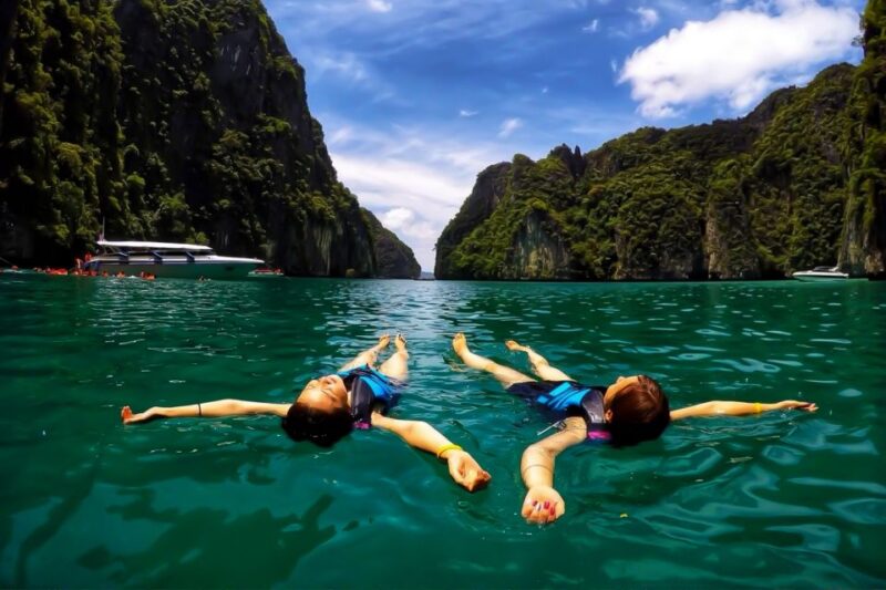 Phuket: Deluxe Phi Phi Tour by Speedboat & Lunch Buffet - Value for Money