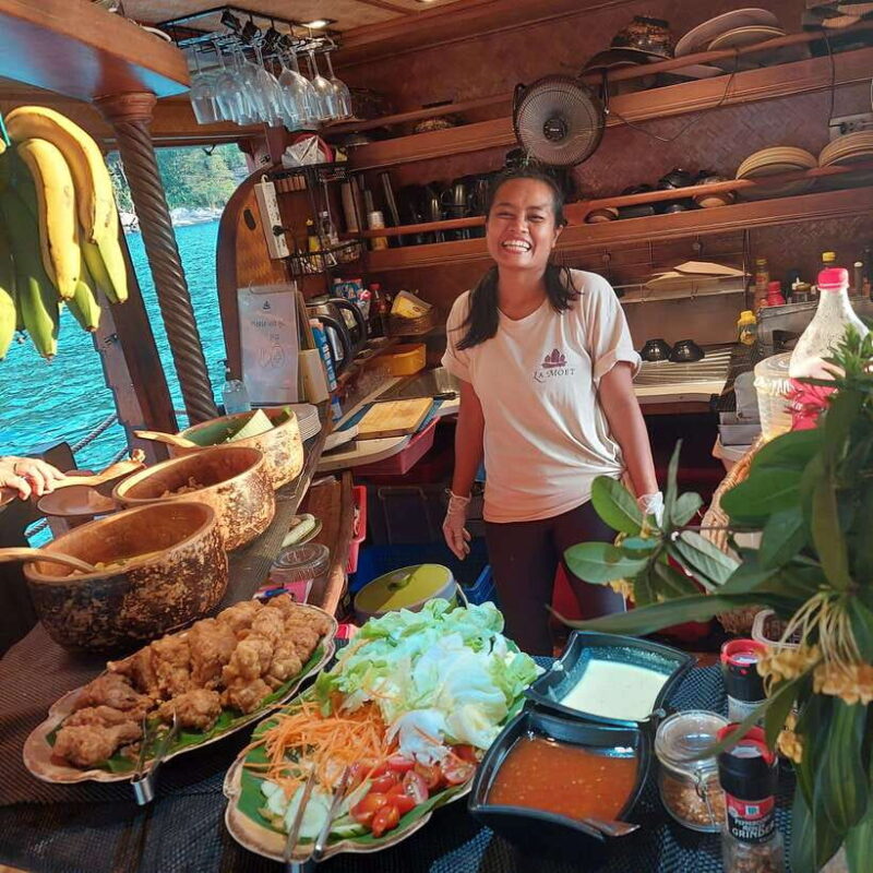 Phuket: Escape the crowds on relaxing boat (Snorkelling) - FAQ