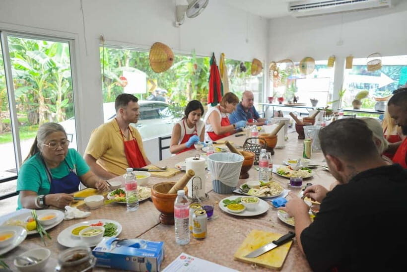 Phuket: Half Day Thai Cooking Experience with Market Tour - Key Points
