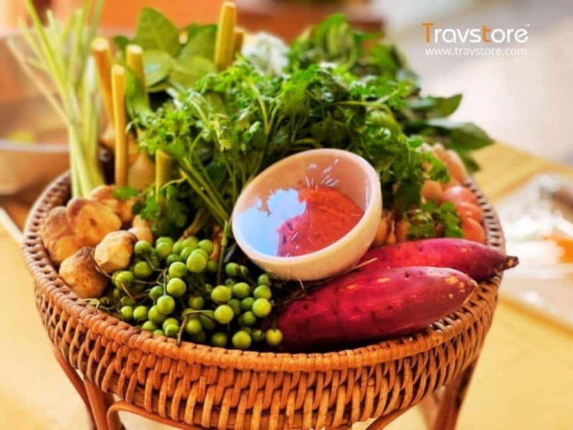 Phuket: Hands-On Thai Cooking Experience - Key Points