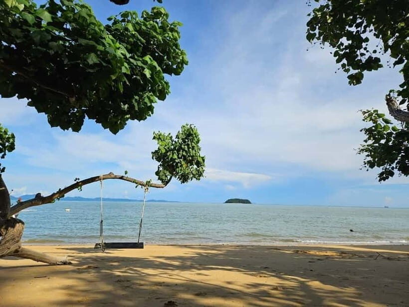 Phuket: James Bond 5 Islands Speedboat Tour with Lunch - Relaxing on the Private Beach