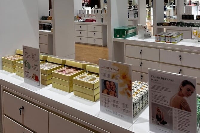 Phuket Local Shopping Factory - Key Points