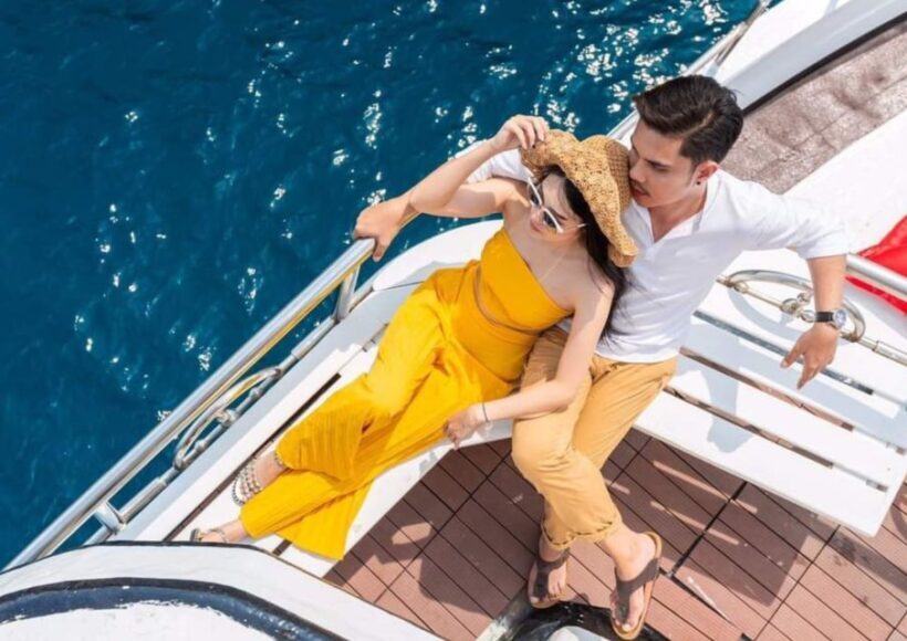 Phuket: Melody Sunset Dinner Cruise - Key Points
