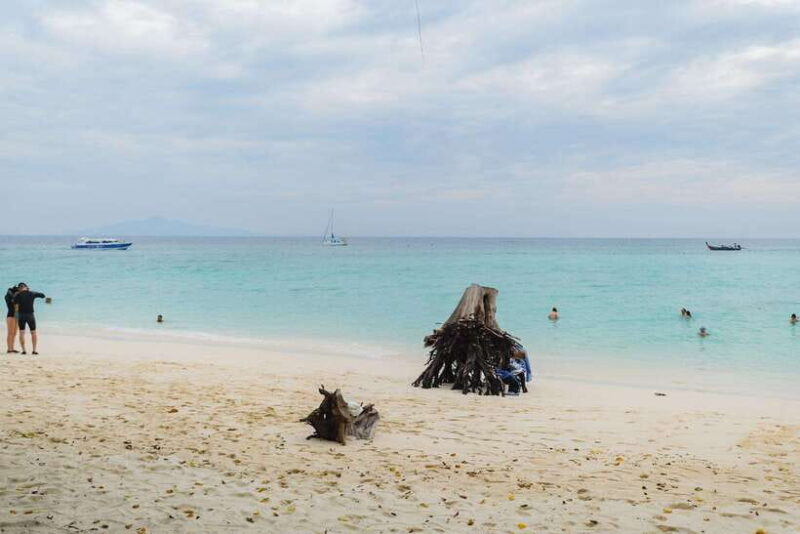 Phuket: Phi Phi, Bamboo & Maithon by Premium Speed Catamaran - Who Will Love This Tour?