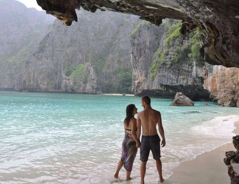 Phuket: Private Early Bird Charter to Phi Phi & Bamboo - What Makes This Tour Special?