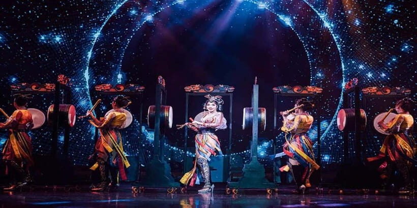 Phuket: Simon Cabaret Show Admission Ticket - What is the Simon Cabaret Show?