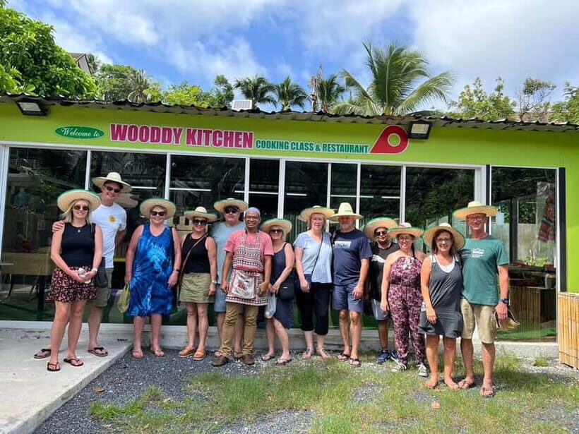 Phuket: Thai Cooking Class with Market Tour - Key Points