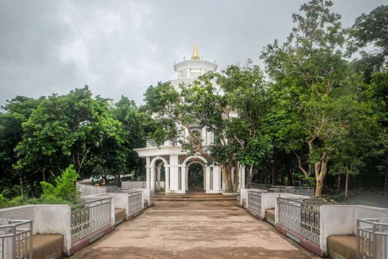 Phuket: Wat Chalong, Viewpoint, and Old Town Guided Tour - The Sum Up