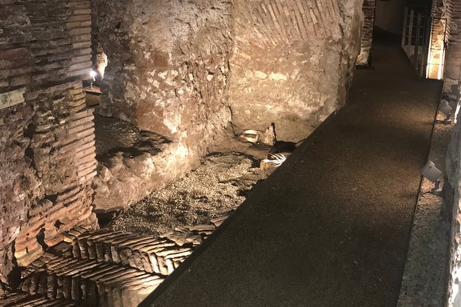 Piazza Navona Underground: Stadium of Domitian EXCLUSIVE TOUR - LIMITED ENTRANCE - Meeting and Pickup Information