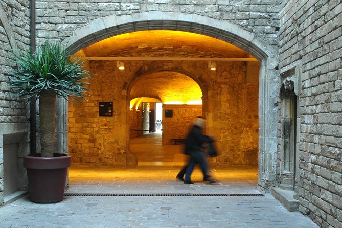 Picasso Small Group Walking Tour With Museum Skip the Line Ticket - Expert Local Guides