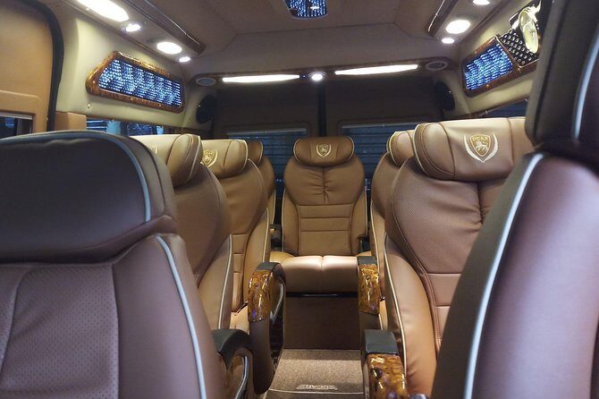 Pick up Da Nang Airport to Hue city by Private 9s Limousine, go by Hai Van Pass - An Elegant and Practical Transfer from Da Nang to Hue