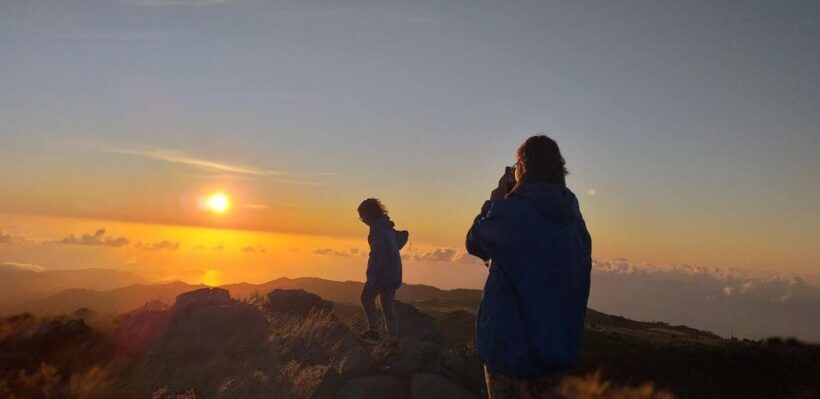 Pico do Arieiro: Private 4x4 Sunrise Trip with Hot Drinks - Starting the Day: Pickup and Transport