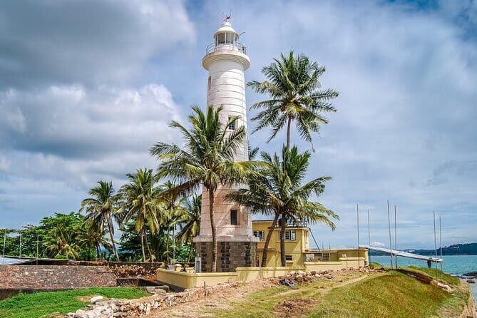 Pidurangala, Ibbankatuwa and Dambulla, Budget Tour from Colombo - Who Will Love This Tour?
