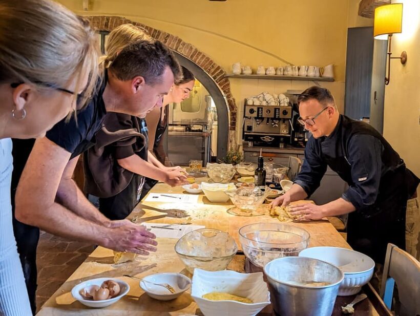 Pienza: Tuscan Cooking Class of Homemade Pastas and Cantucci - What is the experience like?