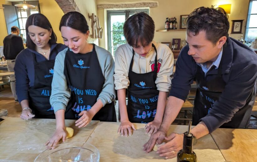 Pienza: Tuscan Cooking Class of Homemade Pastas and Cantucci - Practical details and value