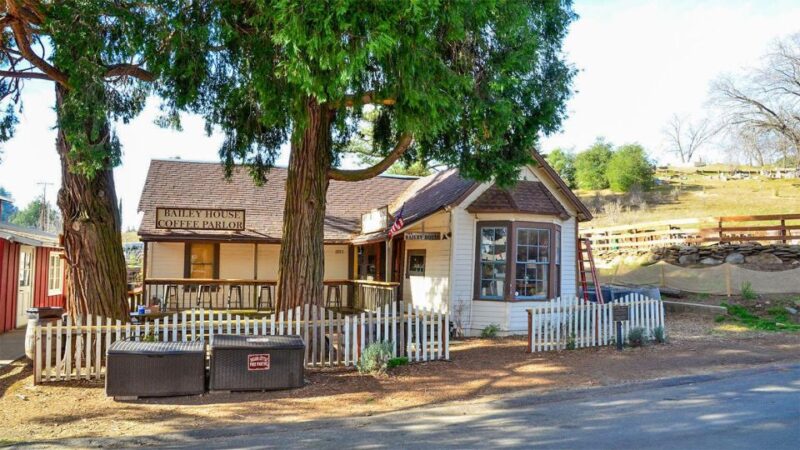 Pies & Pickaxes: A Historic Walking Tour of Julian, CA - Starting Point and Route Overview