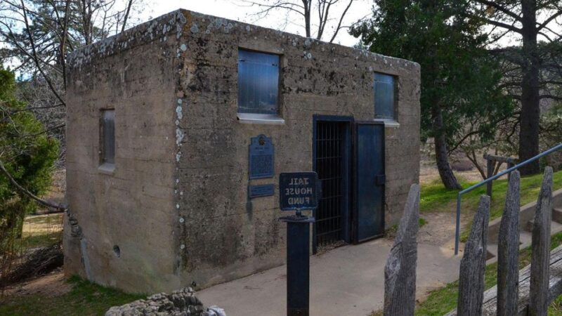 Pies & Pickaxes: A Historic Walking Tour of Julian, CA - What to Expect in Terms Logistics