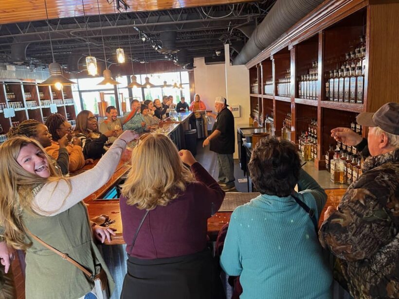 Pigeon Forge: Moonshine and Wine Tour with Local Cuisine - The Value of This Experience