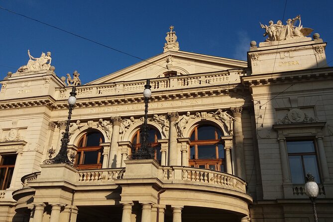 Pilsen Highlights Small-Group Tour and Pilsner Brewery Tour Including Lunch and Beer Tasting - Lunch and Beer Tasting Experience