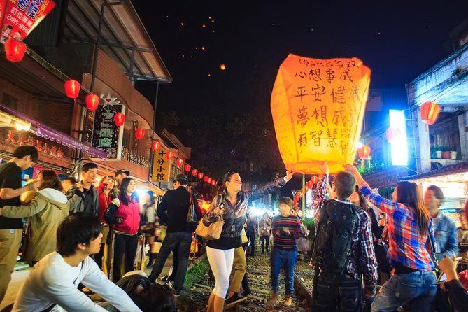 Pingxi Jiufen Day Trip from Taipei with Sky Lantern Experience - A Detailed Look at the Itinerary