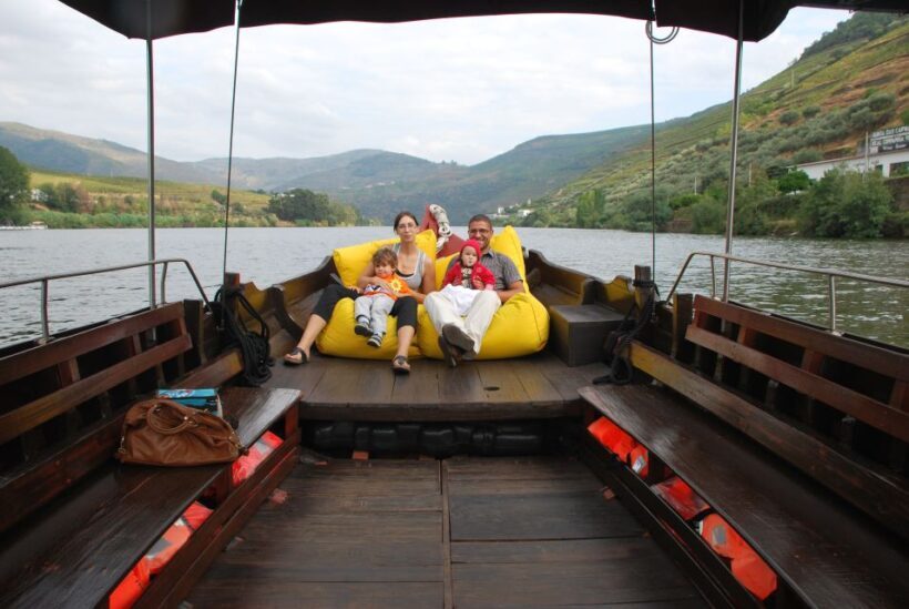 Pinhão: Private Rabelo Boat Tour along the River Douro - Exploring the Details of the Tour