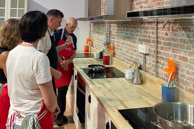 Pintxos and Tapas Cooking Class in Bilbao - Inclusions and Amenities