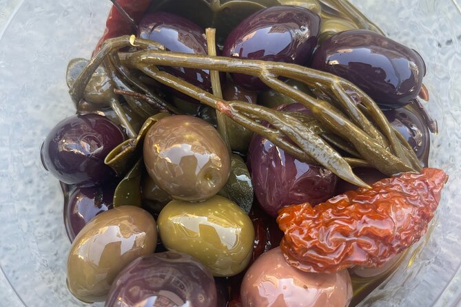 Piraeus Food Walking Tour - Exploring the Local Markets and Cafés