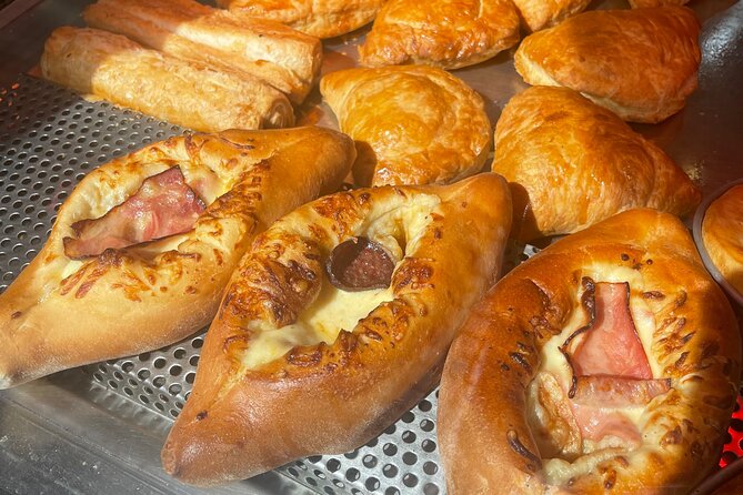 Piraeus Street Food Walking Tour - Detailed Itinerary