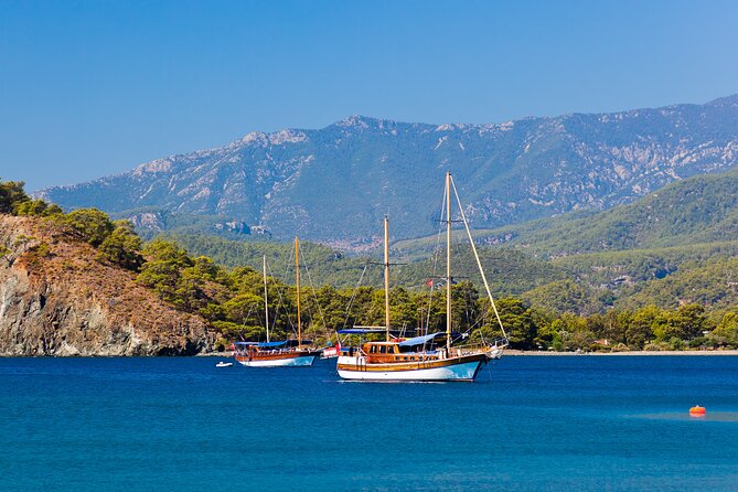 Pirate Boat Tour on the Beautiful Bays of Kemer - Lunch and Onboard Amenities