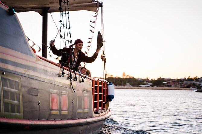 Pirate Ship Sundowner Cruise in Mandurah - Starting Point and Logistics