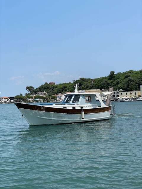 Pirate's outing - Island of Ischia tour with bath and lunch - Key Points