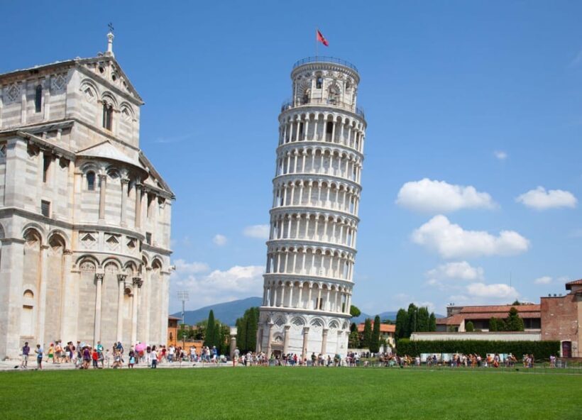 Pisa Leaning Tower Tour: Outside Guide & Museum Access - An In-Depth Look at the Pisa Leaning Tower Tour