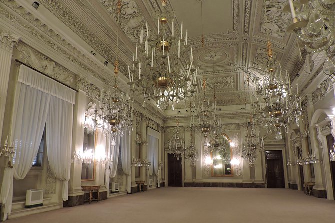 Pitti Palace and Boboli Gardens Private Tour - Accessibility Features