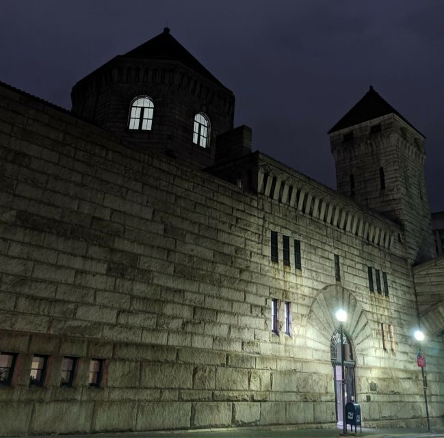 Pittsburgh: Evening Ghost & History Downtown Walking Tour - Key Points