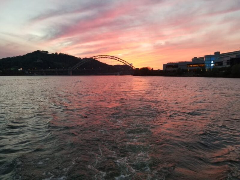 Pittsburgh: Private Yacht River Cruise with Captain and BYOB - Key Points