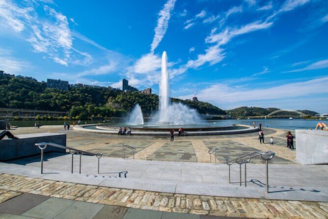Pittsburgh's Downtown Smartphone Guided Audio Walking Tour - Exploring Pittsburgh with a Smartphone Guided Audio Walking Tour