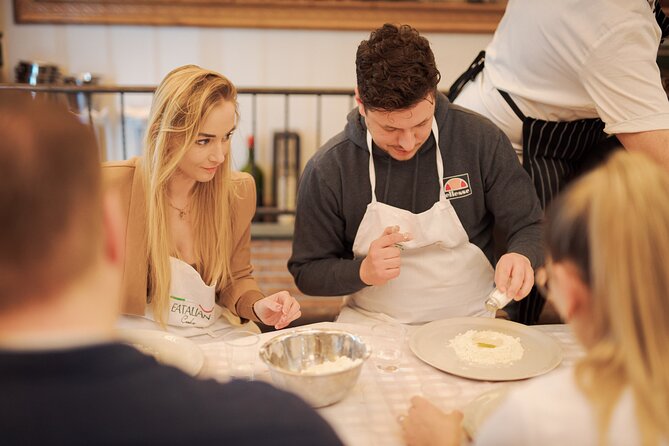 Pizza Cooking Class in Rome City Center - Piazza Navona - Meeting Point and Logistics