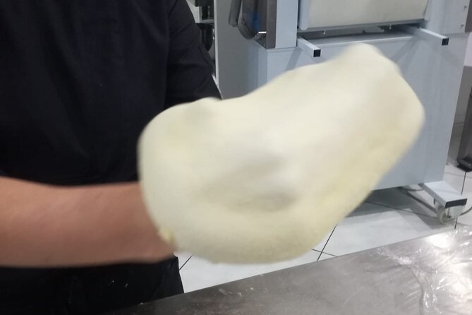 Pizza course in Catania with Show Cooking Cannolo - The Sum Up