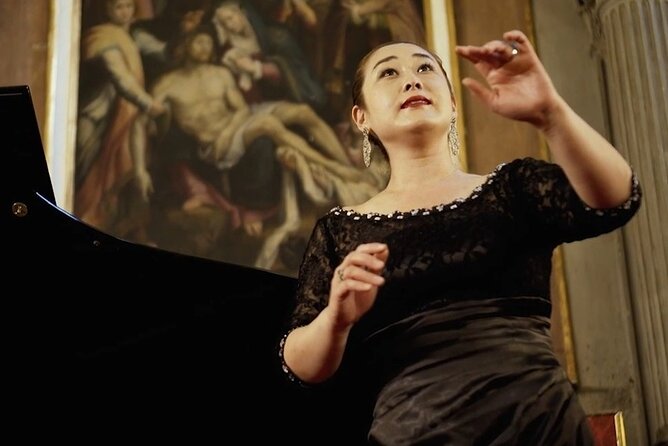 Pizza Dinner and Italian Opera Arias Concert in Florence - FAQs