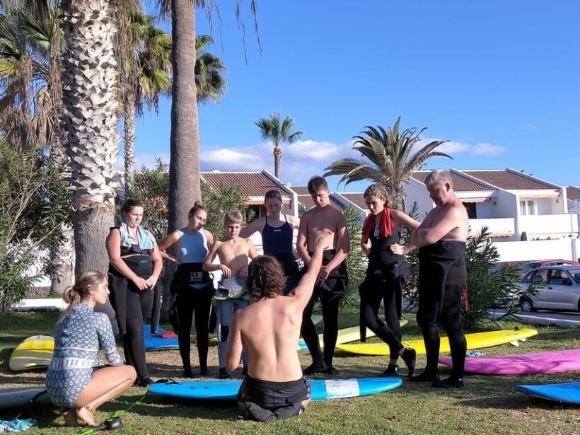 Playa de Las Américas: VIP Inolvidable Private Surf Lesson - FAQ
