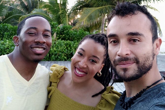 Playa del Carmen Salsa or Bachata Dance lesson from Playa del Carmen - Who Will Love This Experience?