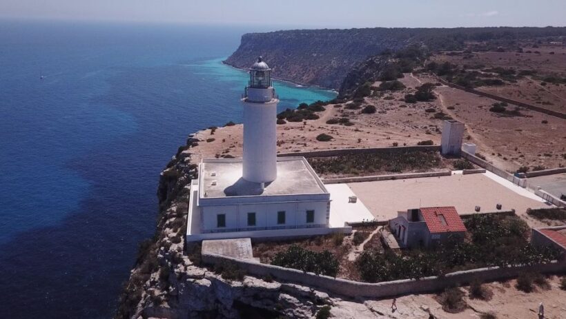 Playa d'en Bossa/Figueretes: Roundtrip Ferry to Formentera - A Practical Look at the Playa den Bossa/Figueretes: Roundtrip Ferry to Formentera