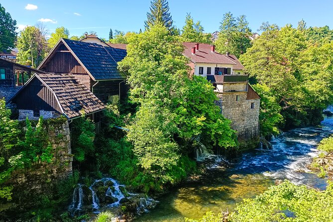 Plitvice and Rastoke Guided Day Tour From Zagreb W/Ticket (8pax) - Tour Experience Highlights