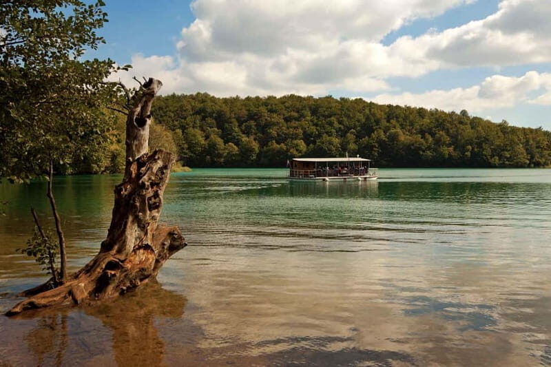 Plitvice Lakes: Guided Walking Tour with Train and Boat Ride - The Value Proposition