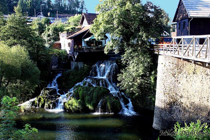 Plitvice Lakes NP and Rastoke Private Day Trip from Zagreb - Transport, Timing, and Practicalities