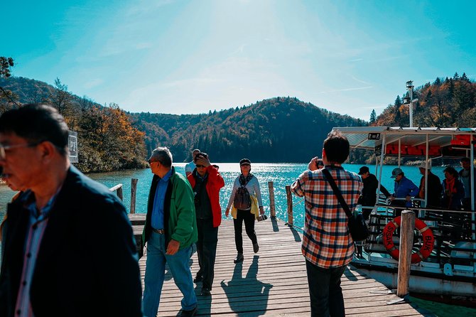Plitvice Lakes & Rastoke Small-Group, W/ Ticket (Eng or ESP) - Discovering the Charming Village of Rastoke