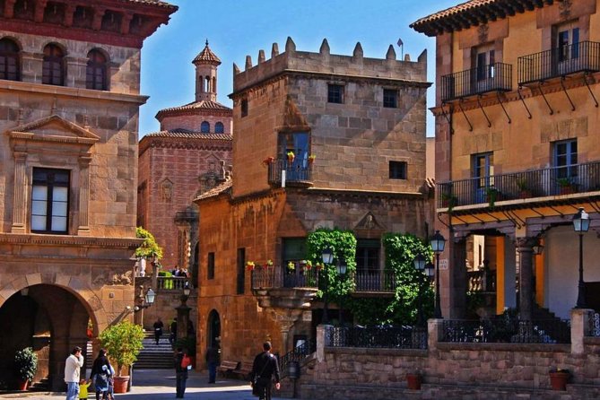Poble Espanyol Private Tour in Barcelona with Pick up and Drop off - The Itinerary — A Closer Look