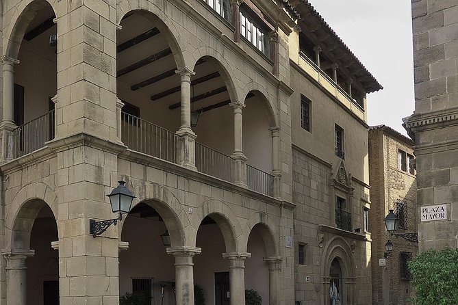 Poble Espanyol Private Tour in Barcelona with Pick up and Drop off - Who Will Appreciate This Tour?