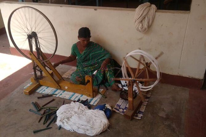 Pochampally saree weaving tour from Hyderabad in private car with guide & lunch - Introduction