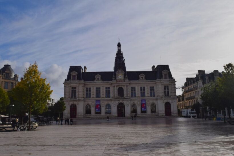 Poitiers : Napoleon III's Walking Tour - An In-Depth Look at the Tour